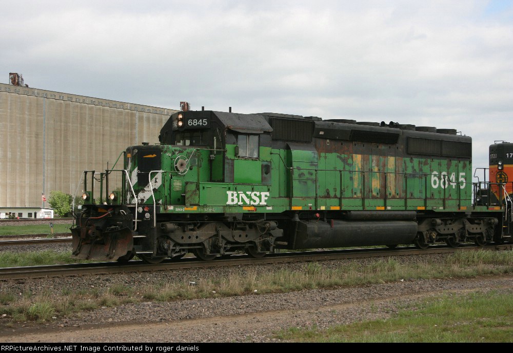 BNSF 6845